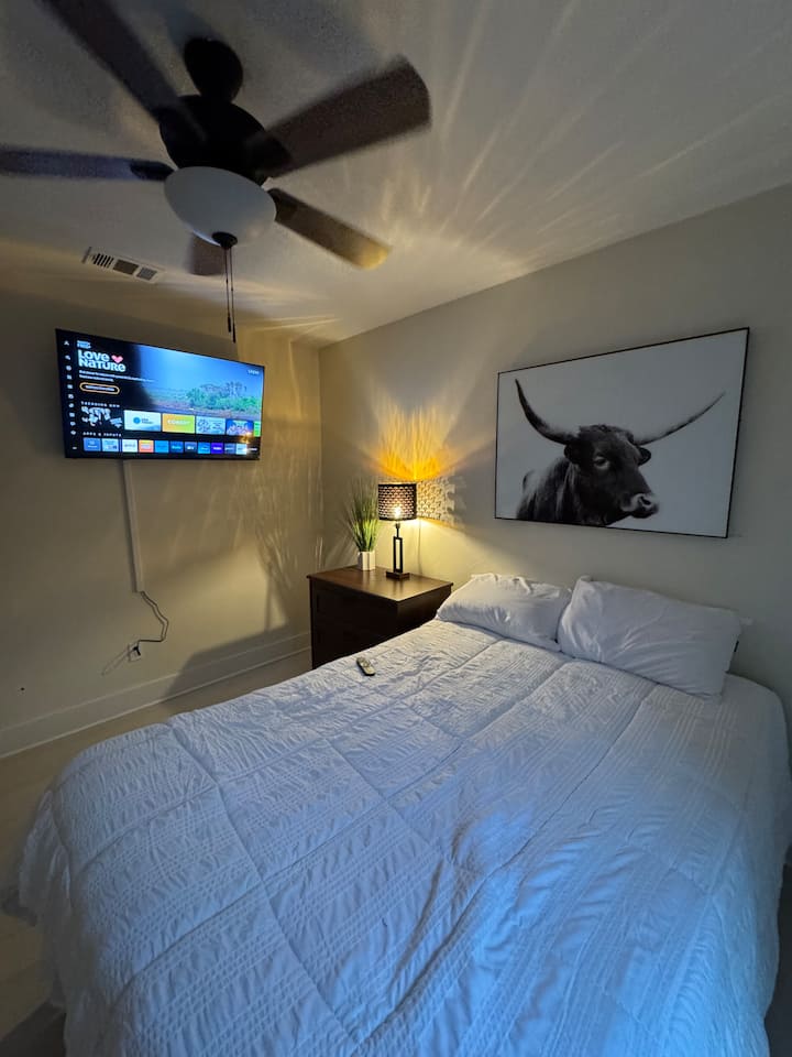 Comfortable Bedroom With Own Bathroom - 達拉斯