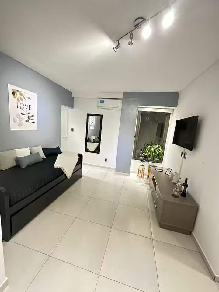 Comodo Depa En Centro De Mendoza - Mendoza