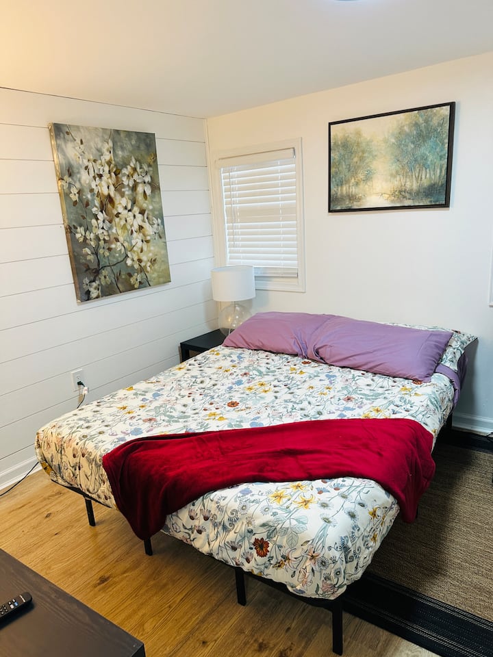 Comfortable Room & Parking - Waymart, PA