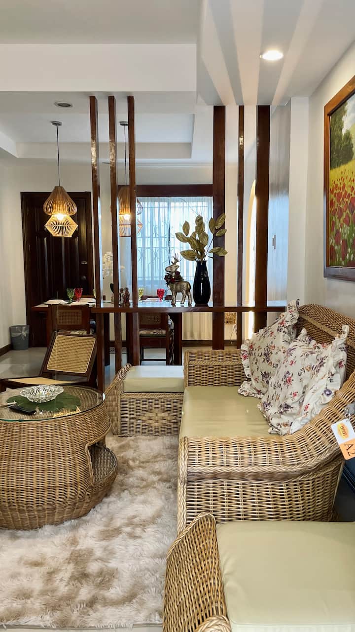 Enrico's Apartelle (Homey 3br + 2t&b Apartment) - Davao City