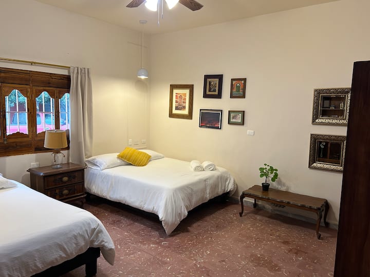 1 Cama King 2 Matrimonial, Ac, Netflix Para 6 Pers - Monterrey