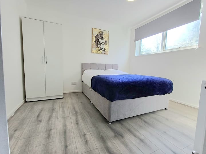 Nice And Bright Double Room 3 - Nottingham