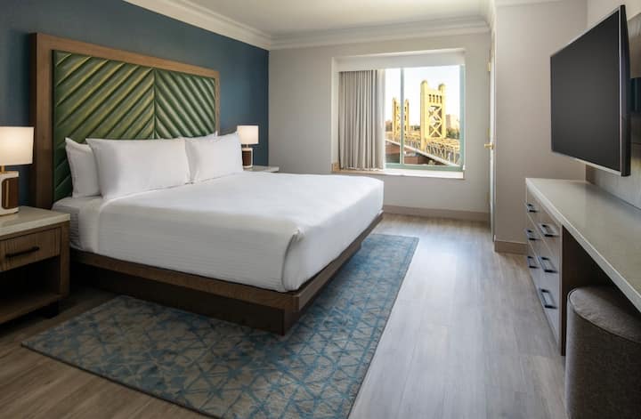 Riverfront Combination Of 2 Units W/ Breakfast - Sacramento, CA