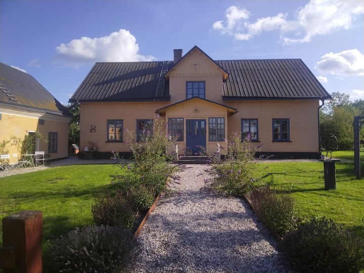 Vackert Gårdshus - 고틀란드 주