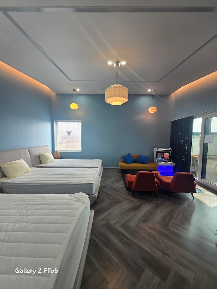 원주기업도시에위치한  에스엠스테이는 호텔보다 더깨끗하고 예쁜침실.감성조명의 고급숙소입니다 - 문막읍