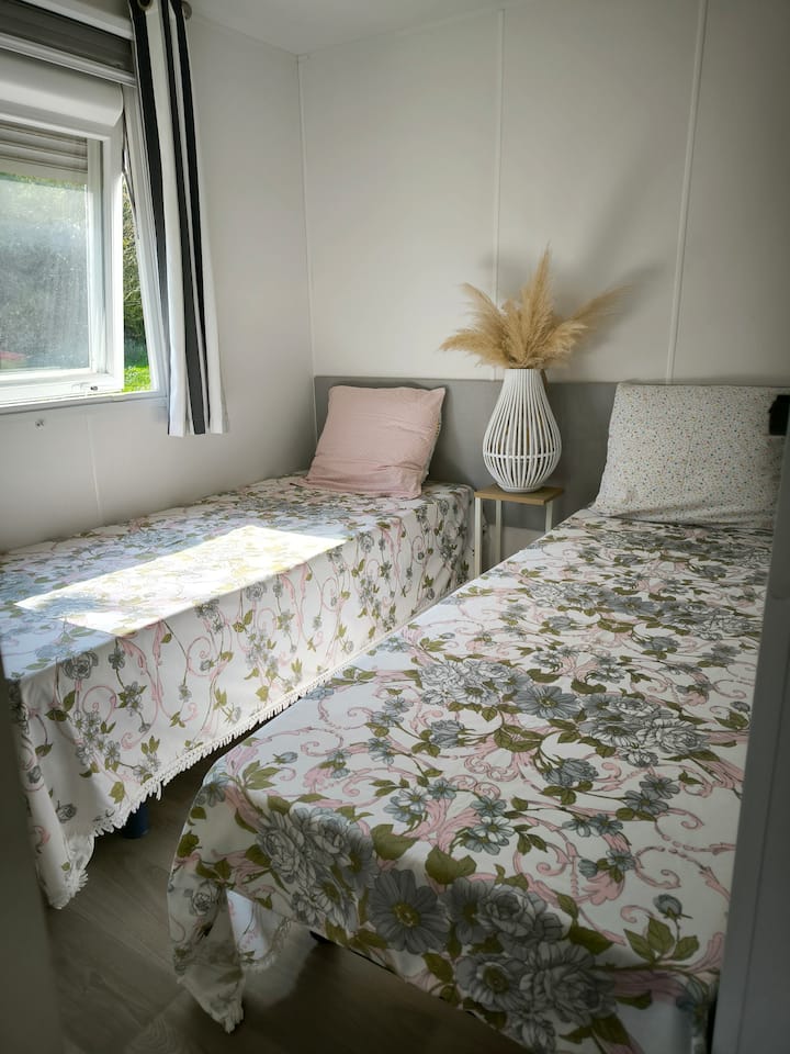 Bungalow En Campagne Ressourçant - L'Isle-sur-la-Sorgue