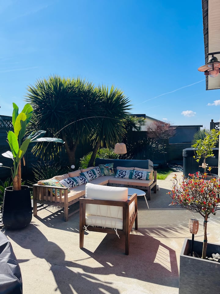 Belle Maison Moderne Proche Mer Avec Spa Extérieur - Carantec