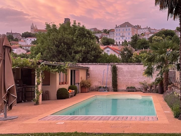 Villa Crion , 8 Pers, Piscine, Angouleme Centre - Angoulême