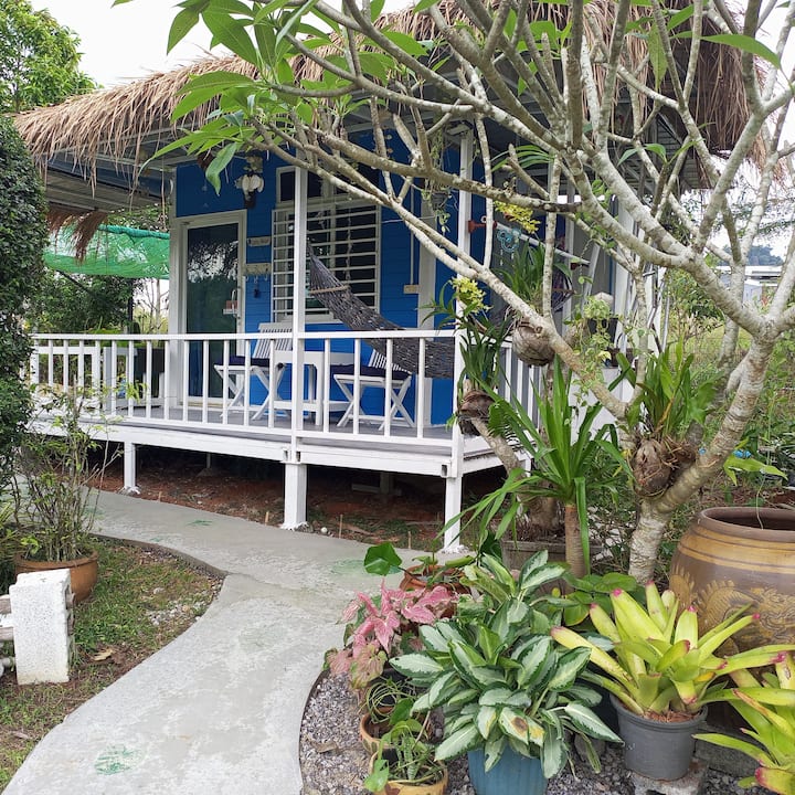 The Mountain Farm Homestay (Tiny House) - Krabi
