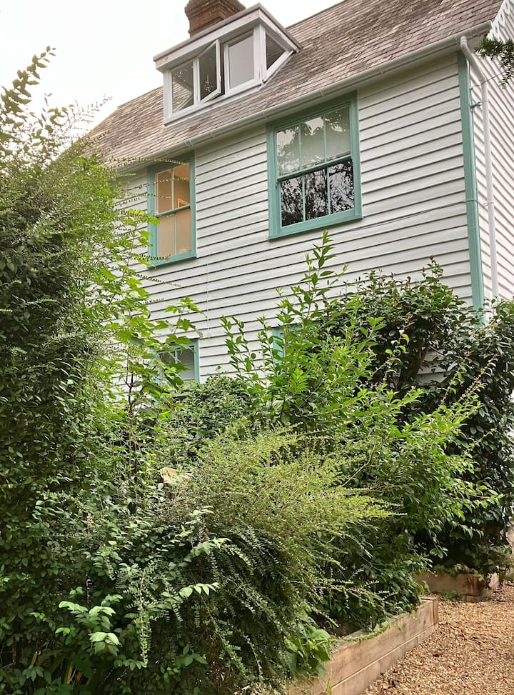 Idyllic Wooden House In Kent - Cranbrook