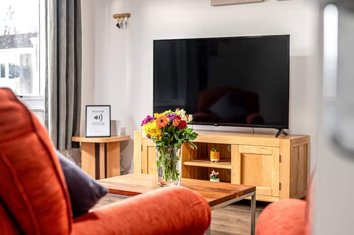 Pure Home Rosyth Bridge View By Tba - Dunfermline