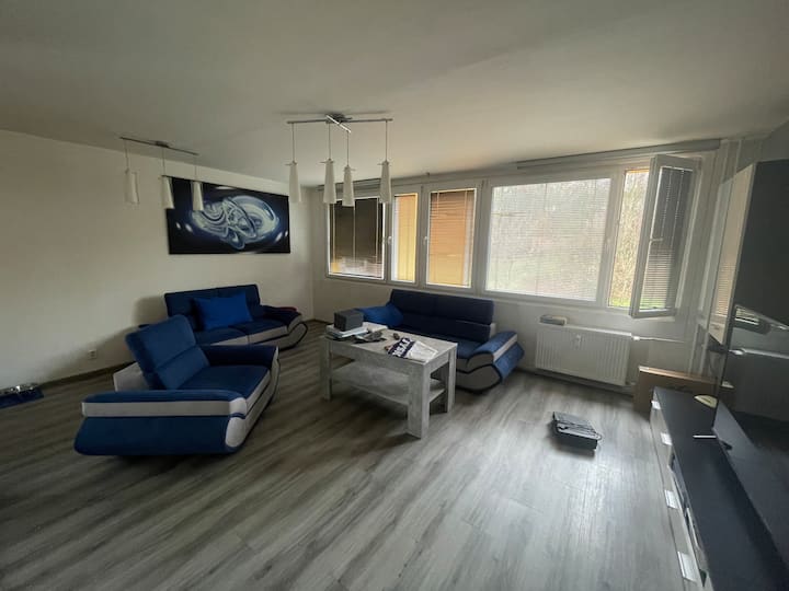 Pěkný A úTulky Být - Most