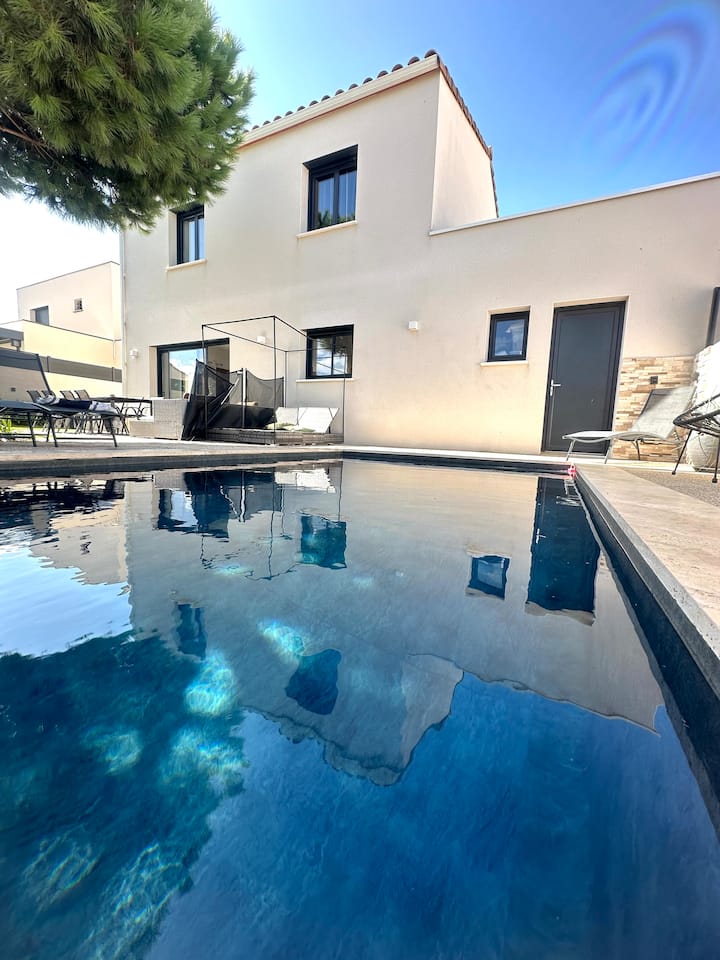 Villa 9 Pers, Piscine Privée, Plage à Pied, Clim - Vendres
