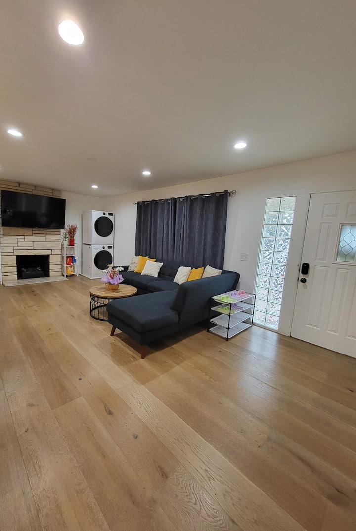 Luxury  Stay -Guesthouse Near Disneyland & Knott's - Buena Park, CA