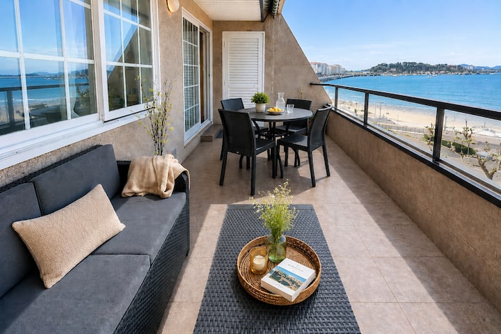 Holibai Luceira, Baiiona With Terrace & Sea Views - Baiona