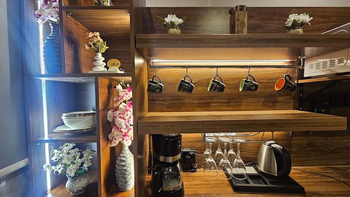 غرفة وصالة مميزه في العقيق - Riyadh