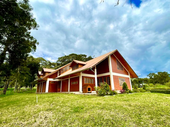 Refugio En La Selva De Oxapampa - Oxapampa
