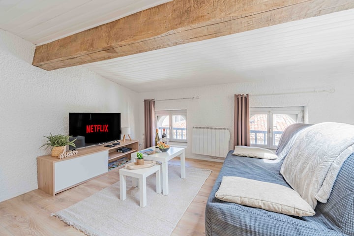 Le Nid Des Remparts 2* - Fully Equipped, Central Hideaway - Carcassonne