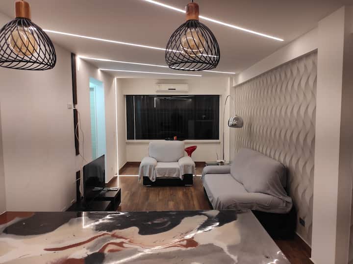 Apto. Altamira 7, Los Palos Grandes. - Caracas