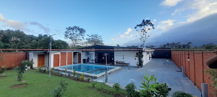 Casa Los Abuelos - Costa Rica