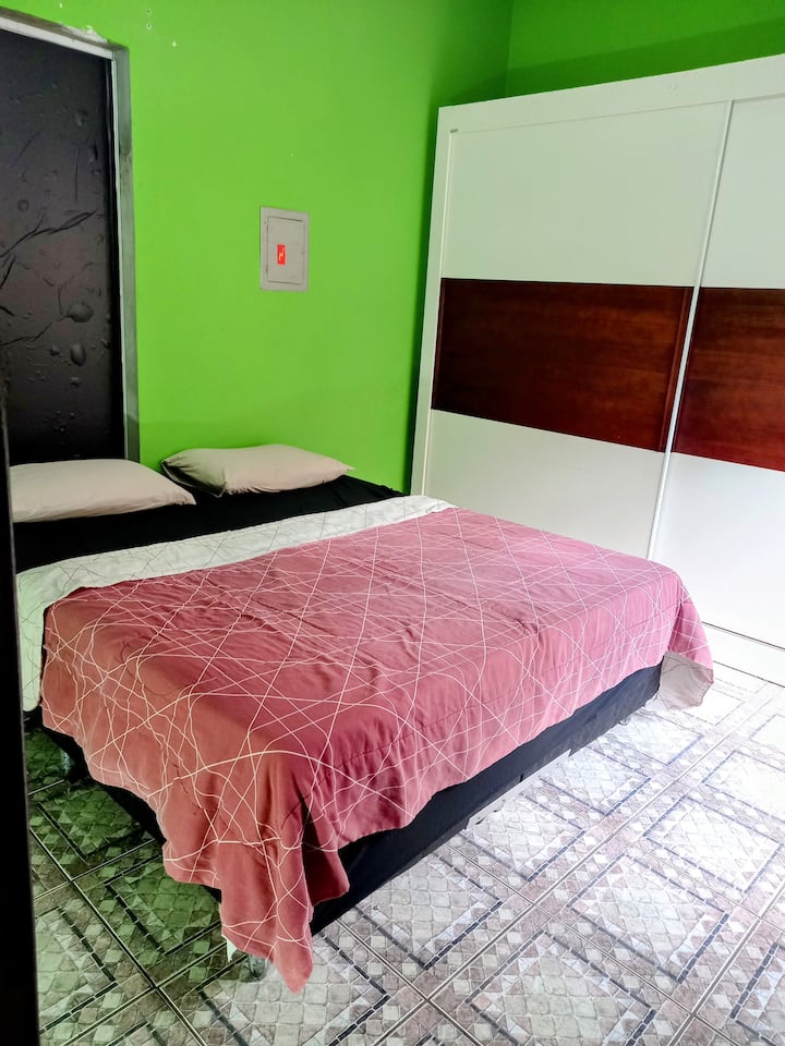 Kitnet Curitiba
Cj Oswaldo Cruz 1 Cic - Araucária