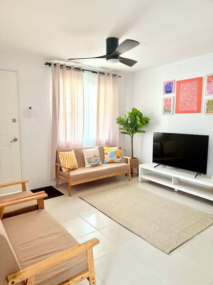 Cozy Home Staycation | W/ Pool Near Beach Subic - Subic