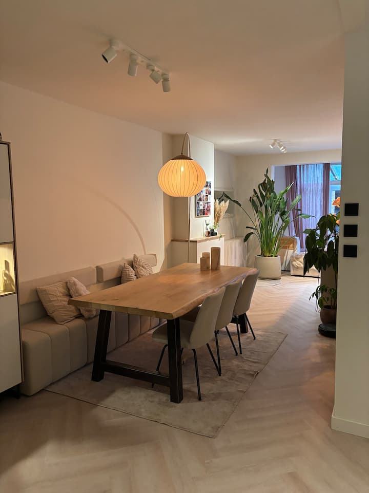 Stylish Ground-floor Apartment Near Vondelpark - Amsterdam
