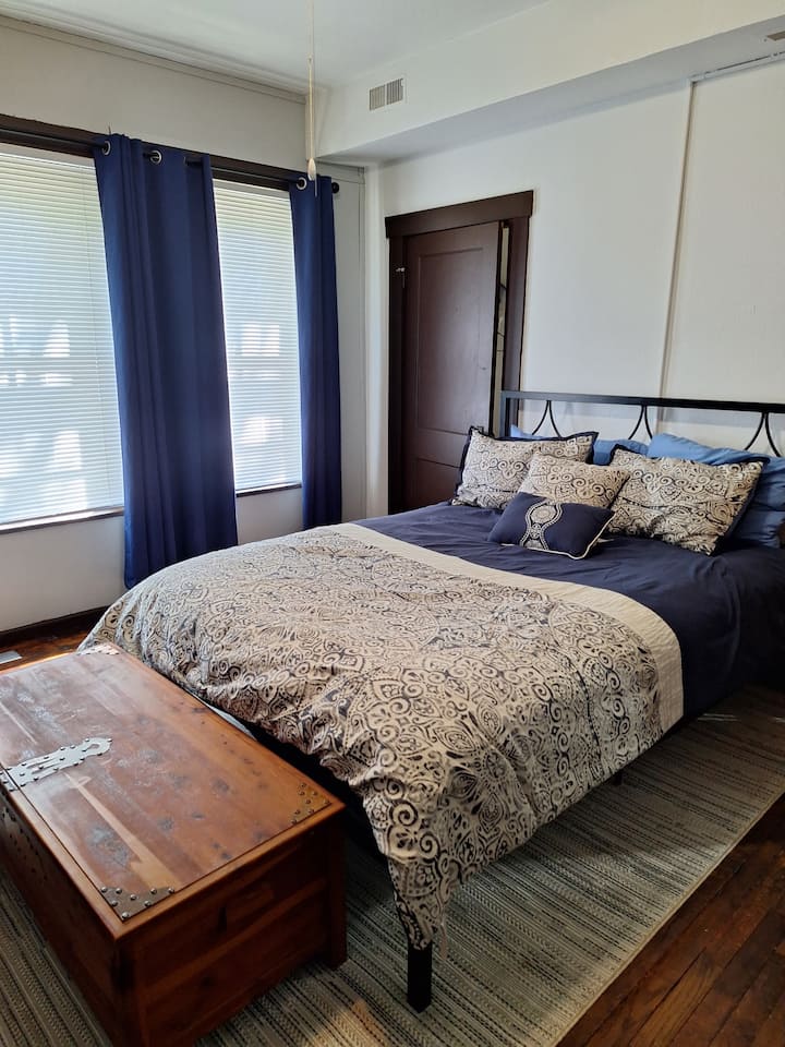 Apt In Historic Downtown Mhk - Tuttle Creek State Park, Manhattan