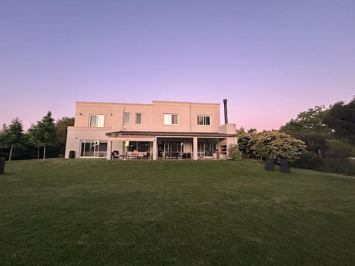 Casa Con Mucha Luz - Luján