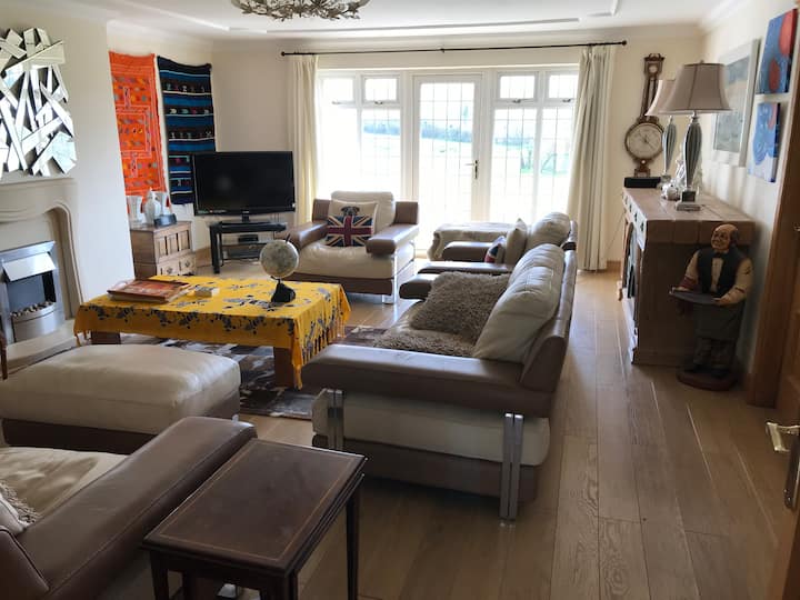 A Large Spacious Family House. - Wales