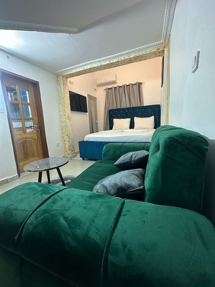 Chambre éLectricité Wifi Gratuit - Douala