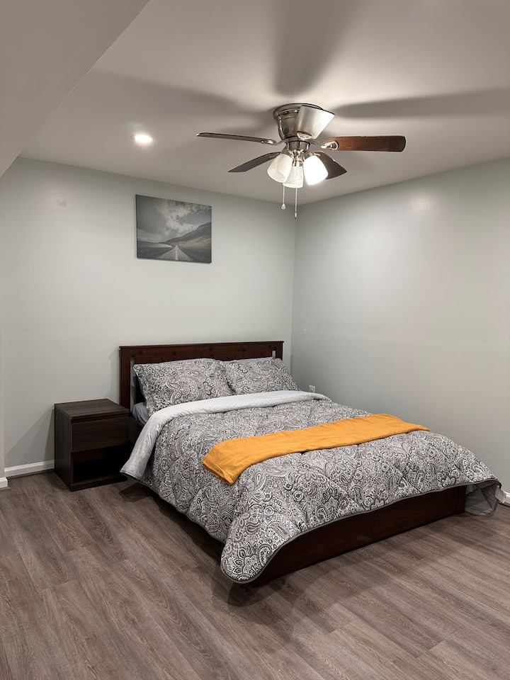 Entire Private Walkout Basement - Woodbridge, VA