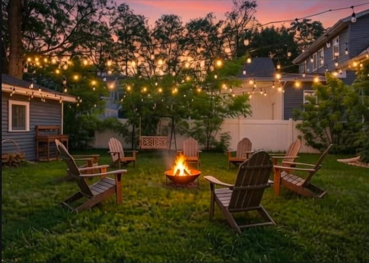 Cozy 4bd- 3 Mins To Und- Backyard Retreat On Corby - South Bend, IN