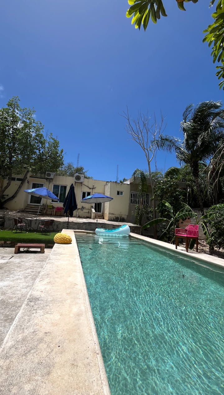 4 Private Rooms With Bathroom, Big Parking & Pool - Valladolid, Mexico