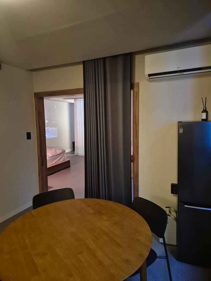 [Legal Stay]prime Location·king Beds·3-min Subway - Busan
