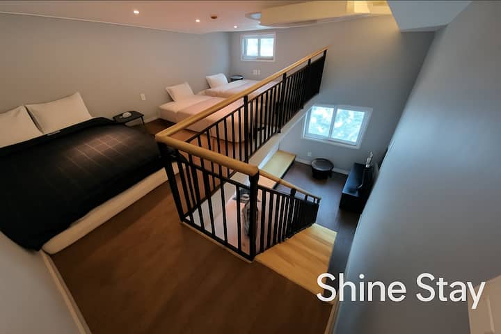 #1.4 Shine Stay 복층스탠다드#재오픈20%할인#루프탑#와인바#미아8분#삼양역3분 - 首爾