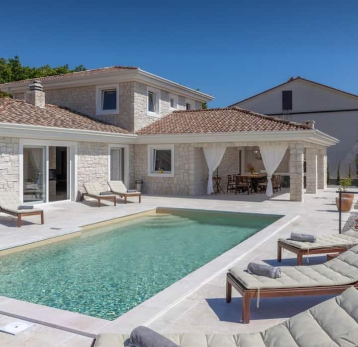 Villa De Luxe, 2 Piscines, Spa - Forte dei Marmi