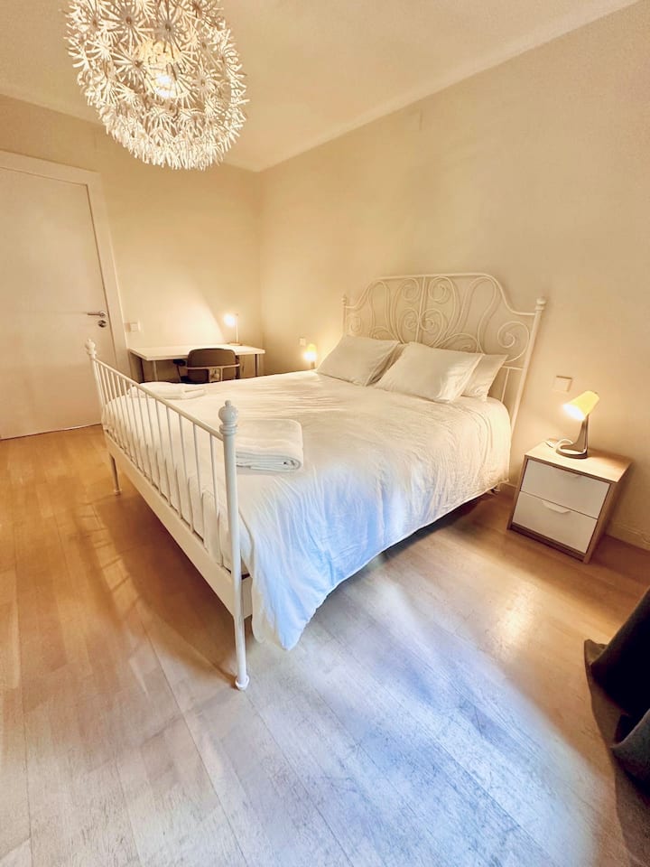 Luminosa Habitación Doble - Barcelona