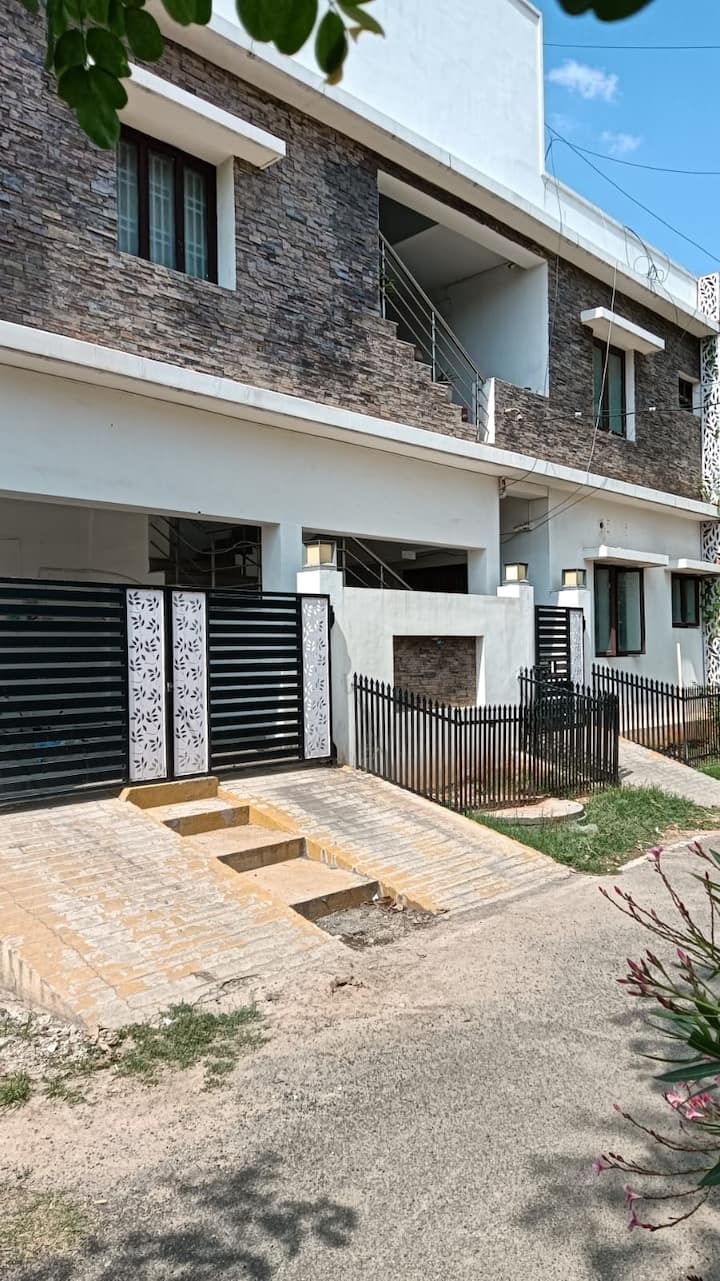 Shi's 1bhk Homestay @ Saravanampatty, Kgisl ,Bosch - Coimbatore