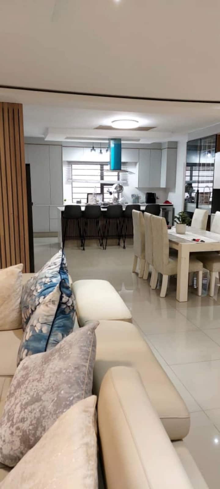 Hillview Executive Self-catering Airbnb - Blantyre