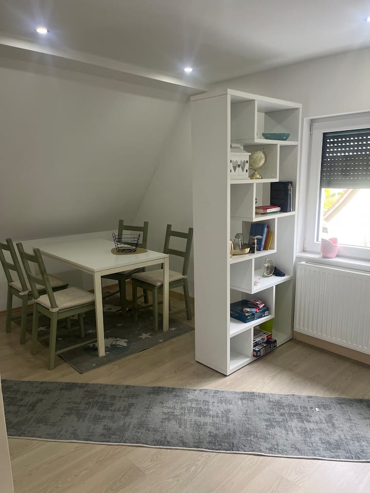 Helle & Gemütliche 2 Zi Whg. In Ruhiger Lage - Nuremberg