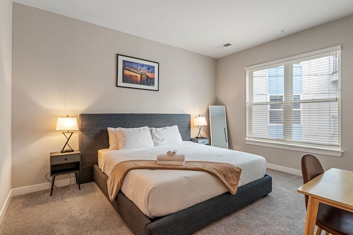 Cozysuites - Penrose On Mass W/pool And Parking#12 - Indianapolis, IN
