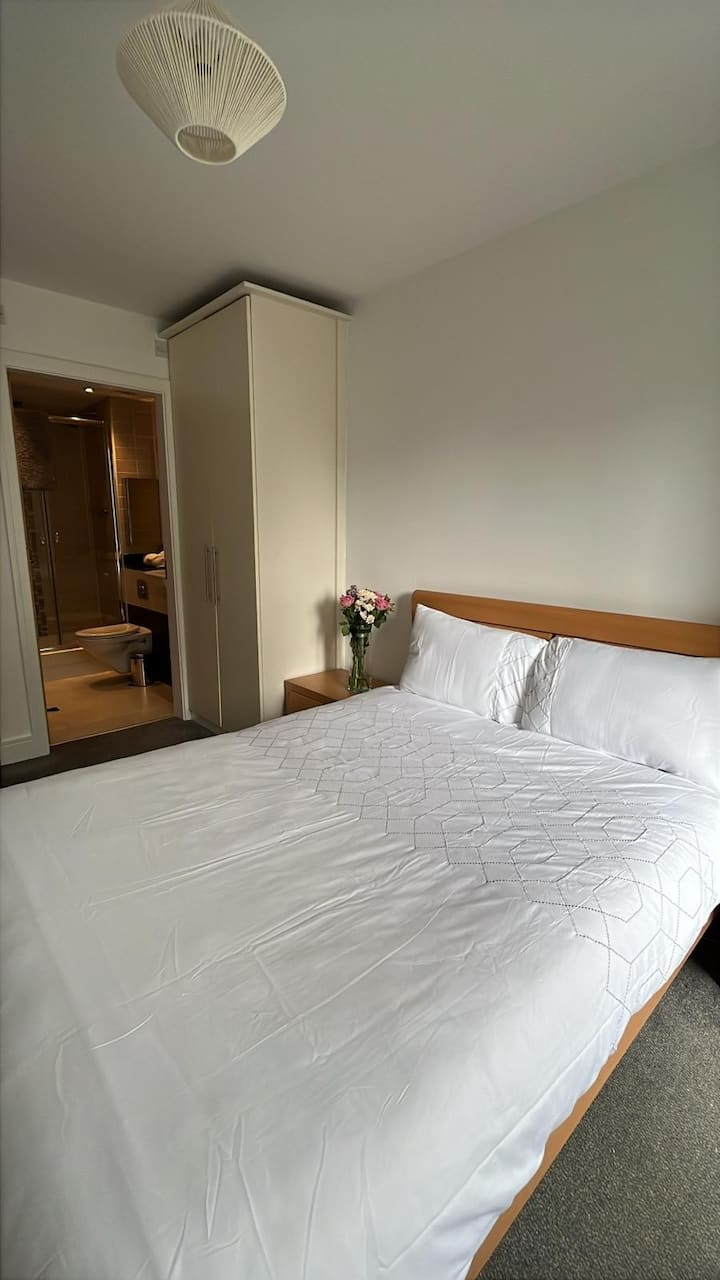 En Suite Room In Shankill - Bray
