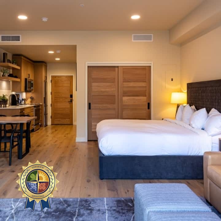 Sunny Mountain | Includes $50 Resort Credit - Tamarack Ski Resort, ID