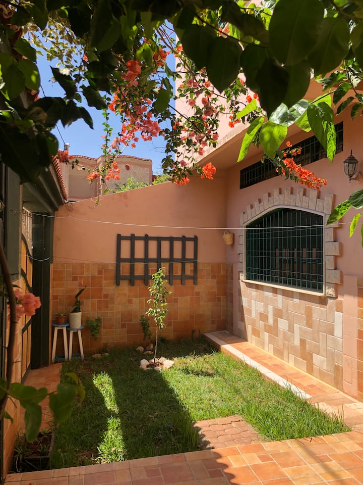 Typique Appart-villa Au Calme. - Al Hoceïma