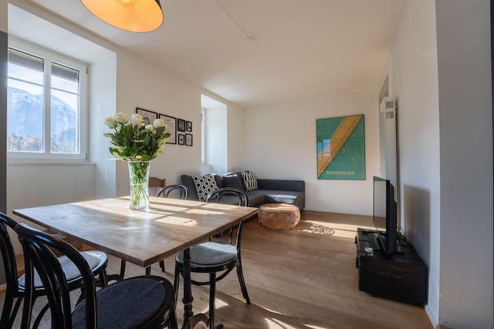 Guido, Near Railway Station West - Interlaken