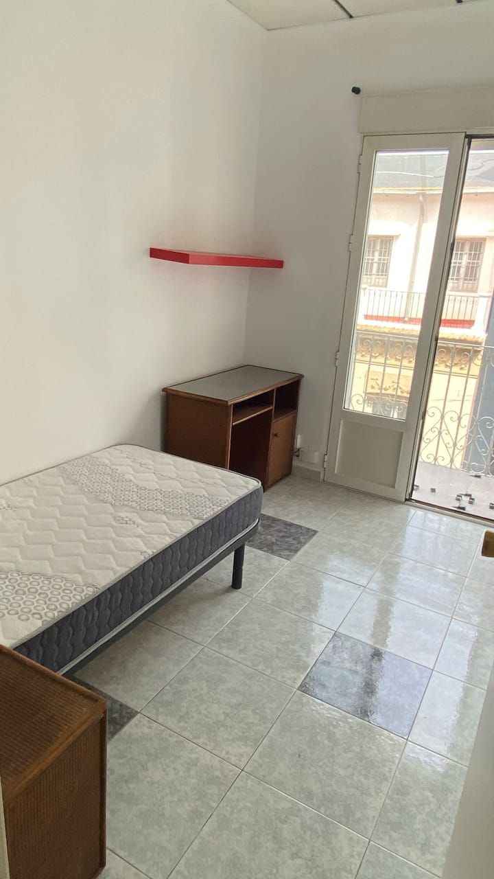 Centric Room In Alicante - Alicante