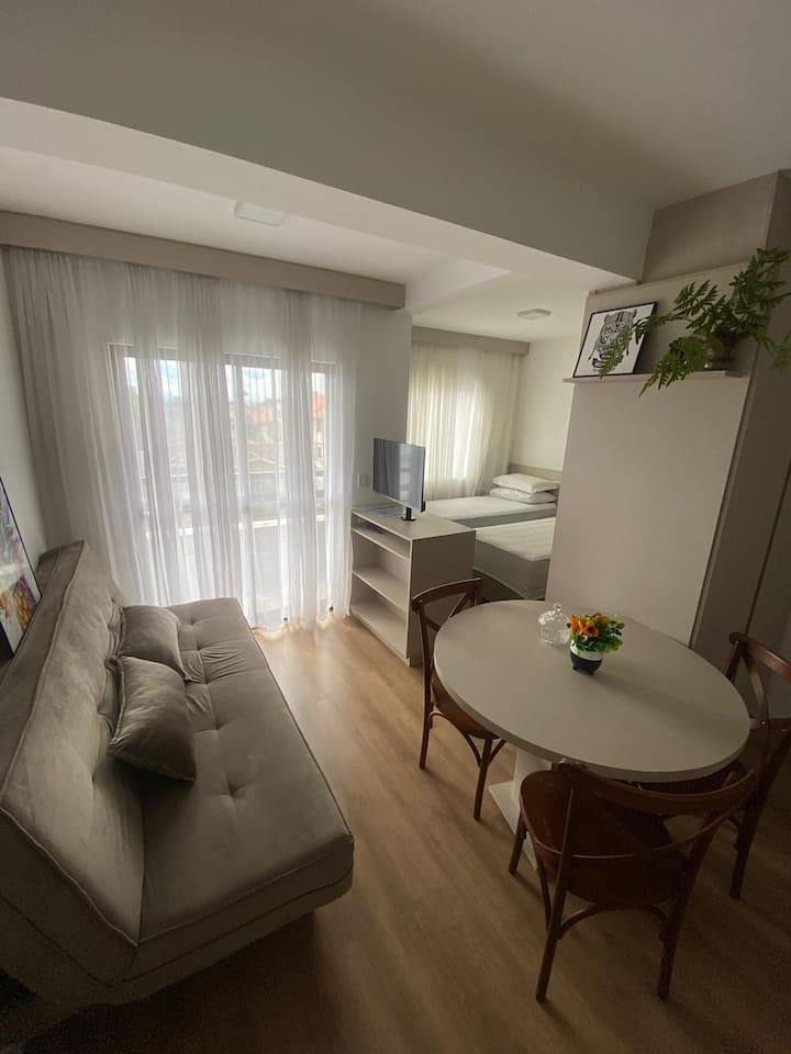 Lindo Studio Amplo E Inovador - Curitiba