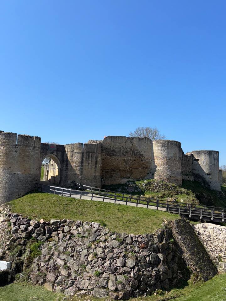 Appartement Neuf Avec Vue Sur Le Château - Falaise