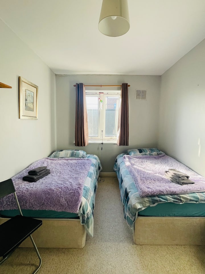 Cozy Private Twin Beds Room In City Centre - Dublin, Ireland